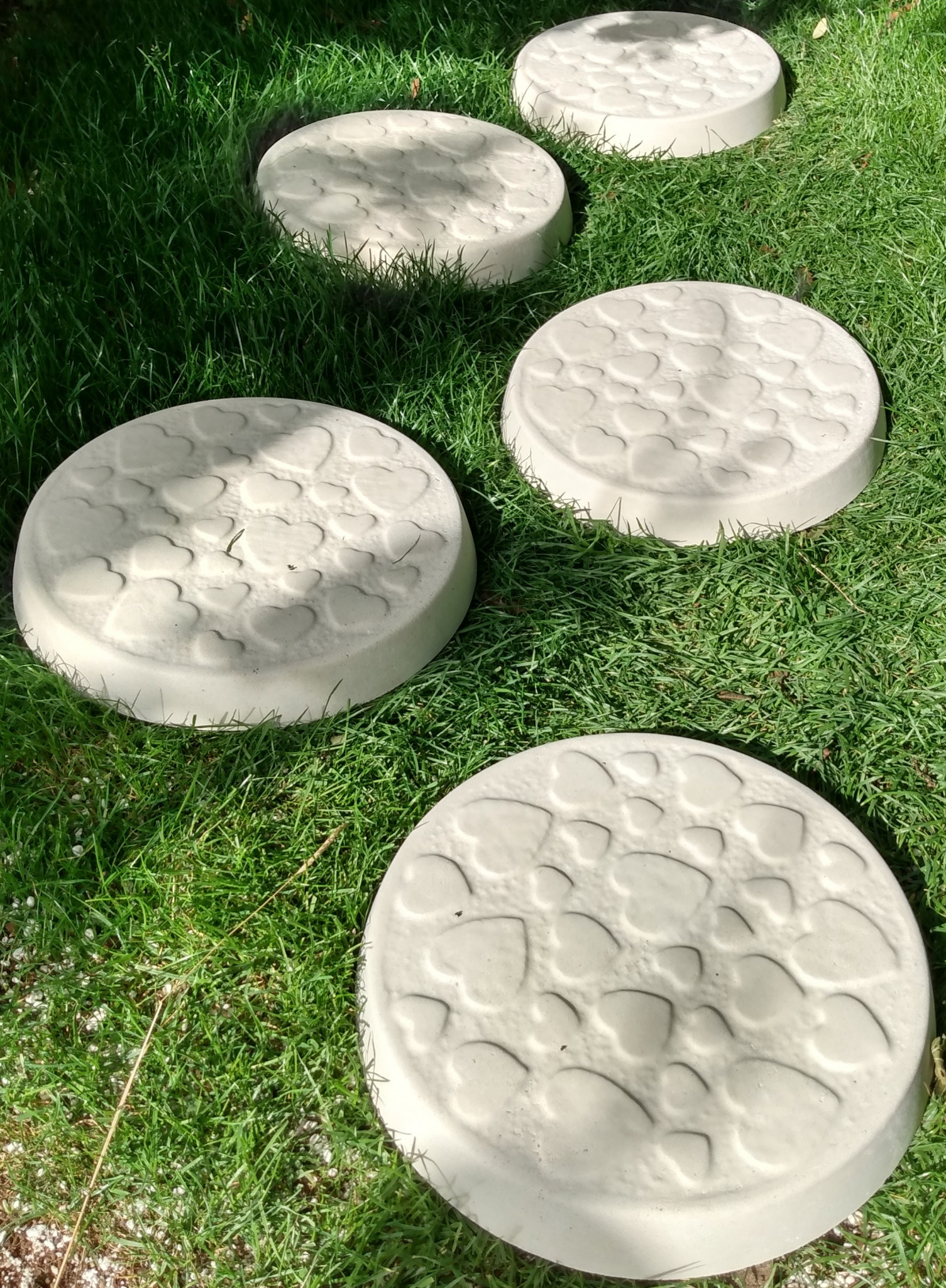 Garden Heart Stepping Stones Order Online Now!