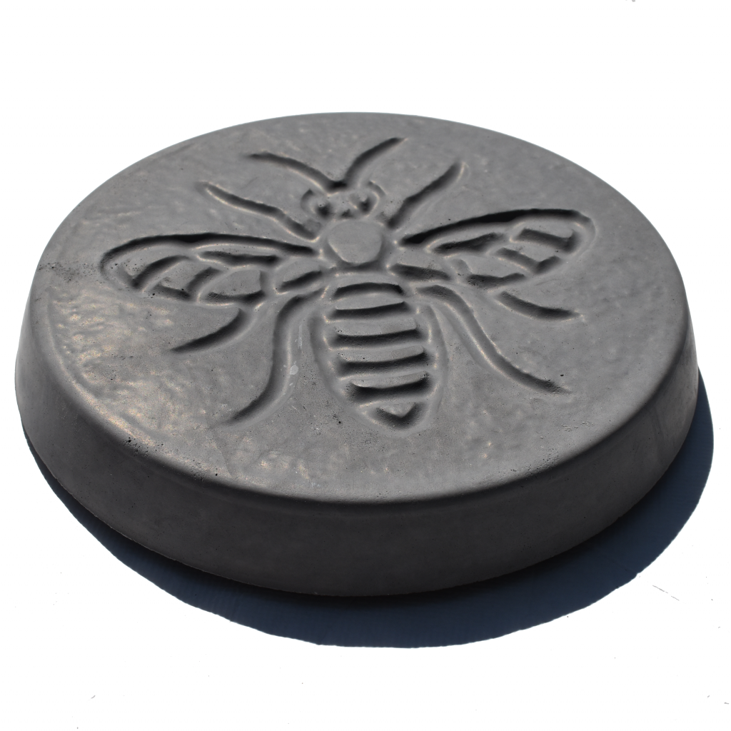 Decorative Bee Stepping Stones: Personalize Your Outdoor Space