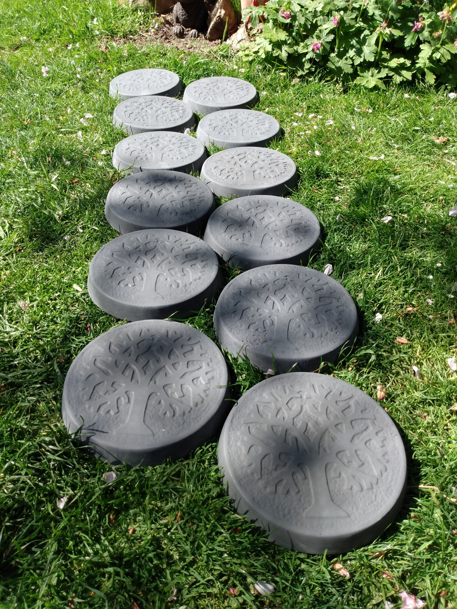 Decorative Tree-Of-Life Stepping Stones - (Pack of 6)