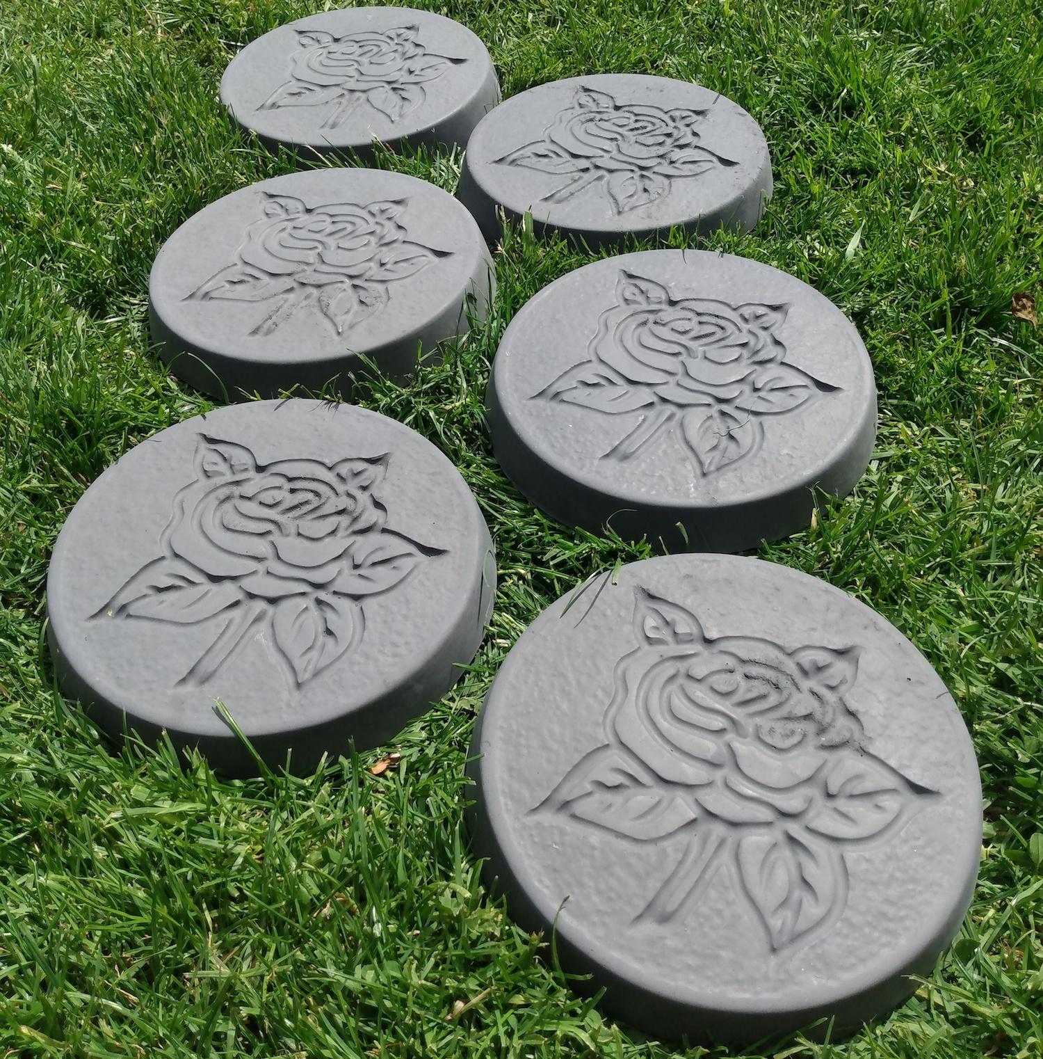Rose Stepping Stones • FunkyRustics | Garden Stepping Stones